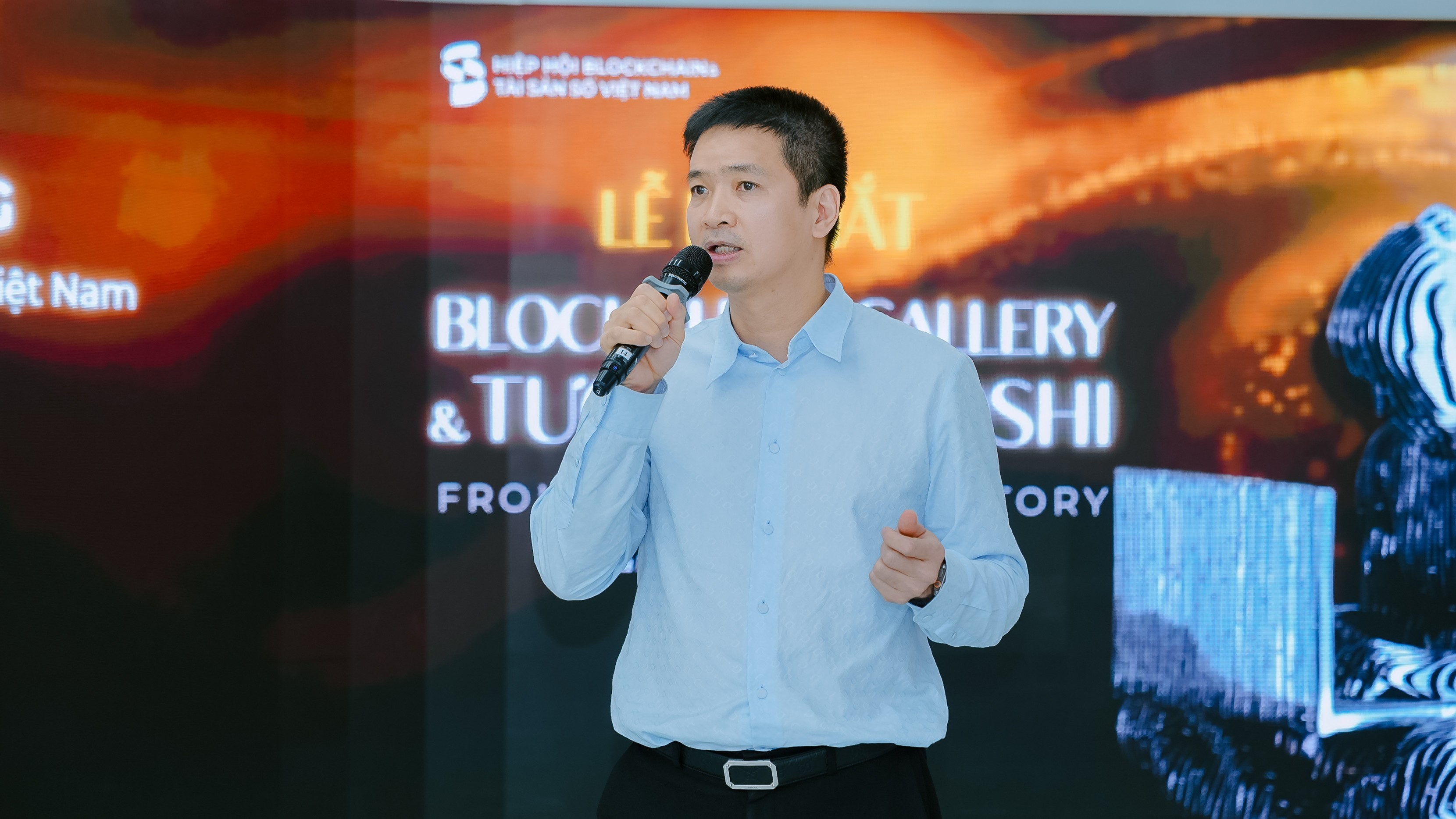 Ông Phan Đức Trung làm rõ quy định 6 tháng chuyển tài sản số về sàn ...